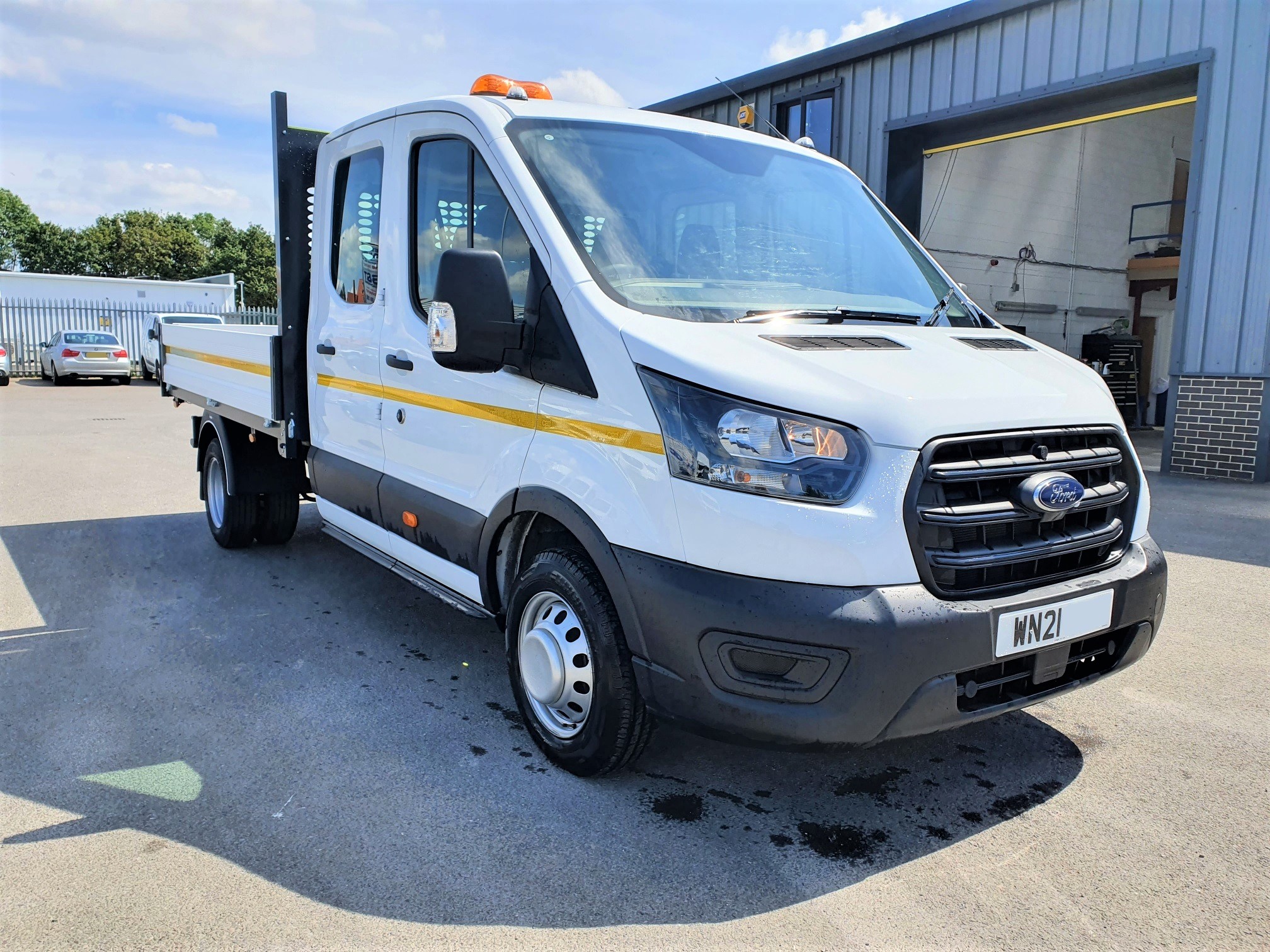 Crew cab van hire, rental Reading, Berkshire | Double cab hire Reading